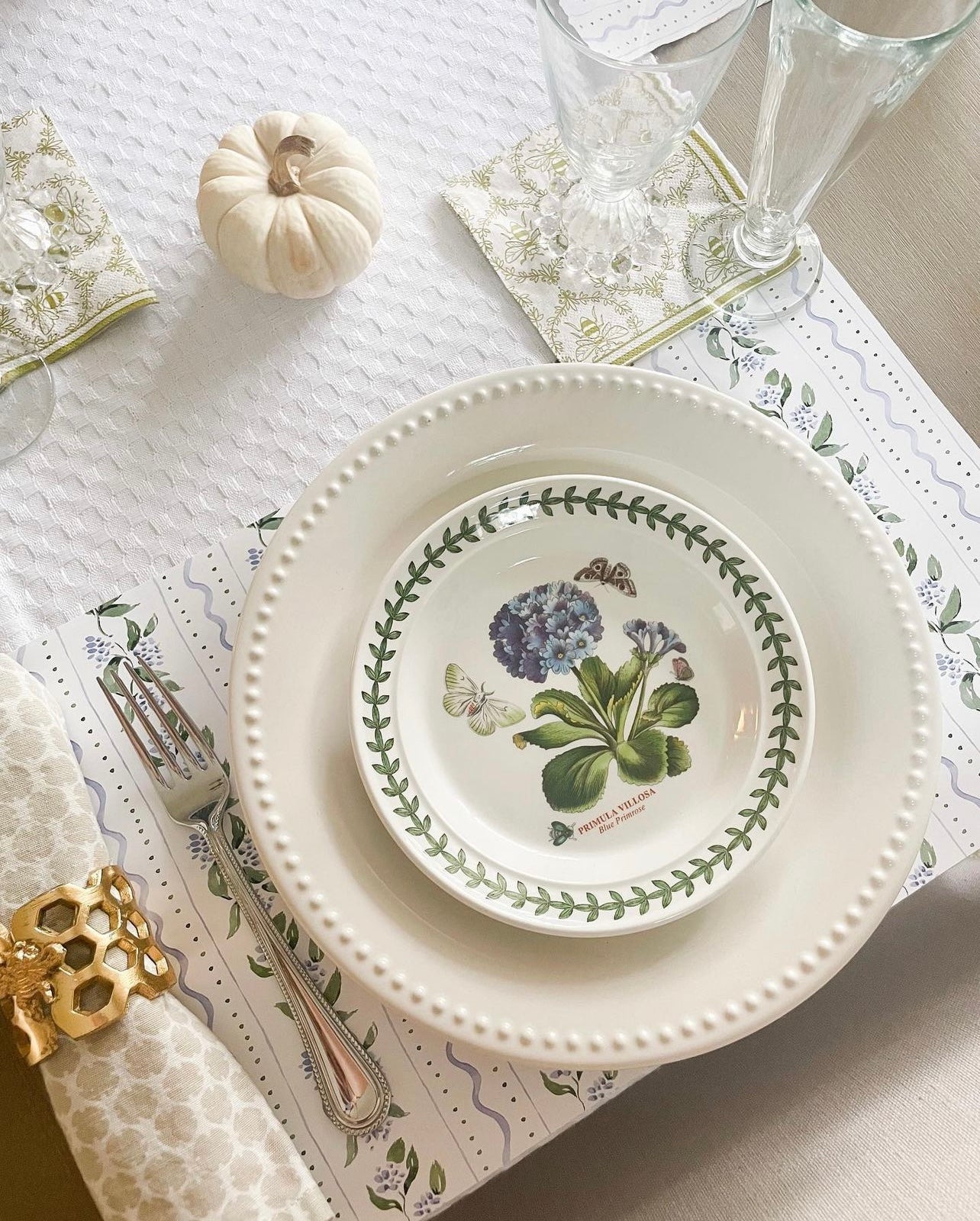 Embrace Autumn's Elegance: A Neutral Fall Table – Lucy Grymes