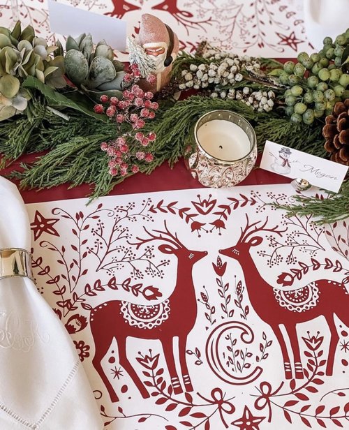 4 Ways to Style a Christmas Table with Paper! – Lucy Grymes